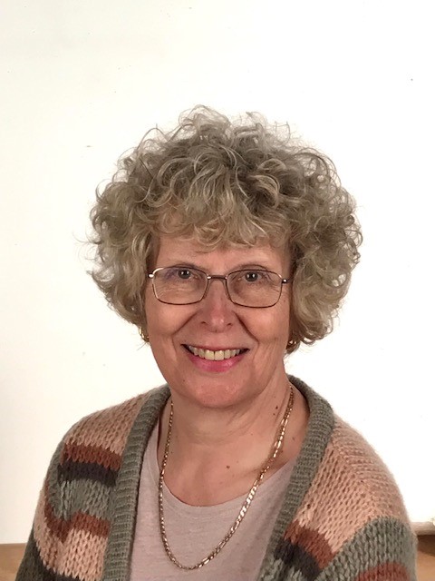 Alison Daniels – Godalming Chamber